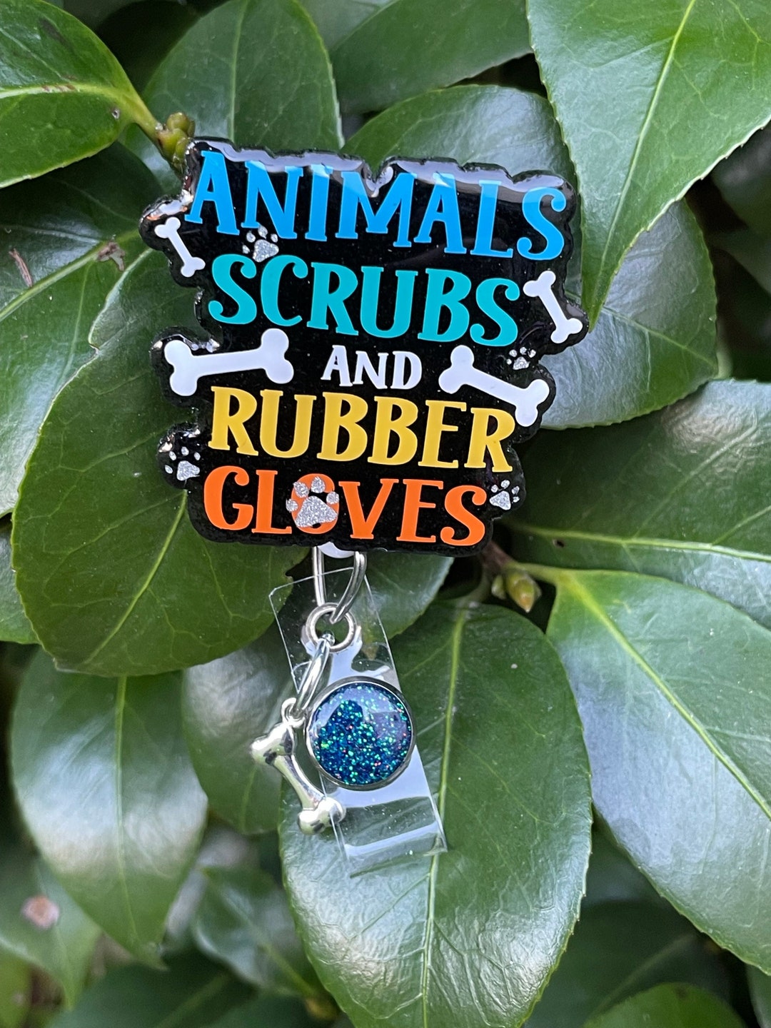 Animals Scrubs and Rubber Gloves, Retractable Swivel Alligator Clip, 2 ...