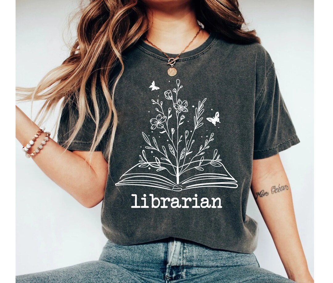 Librarian Shirt Librarian T-shirt Librarian Rainbow Shirt Reading ...