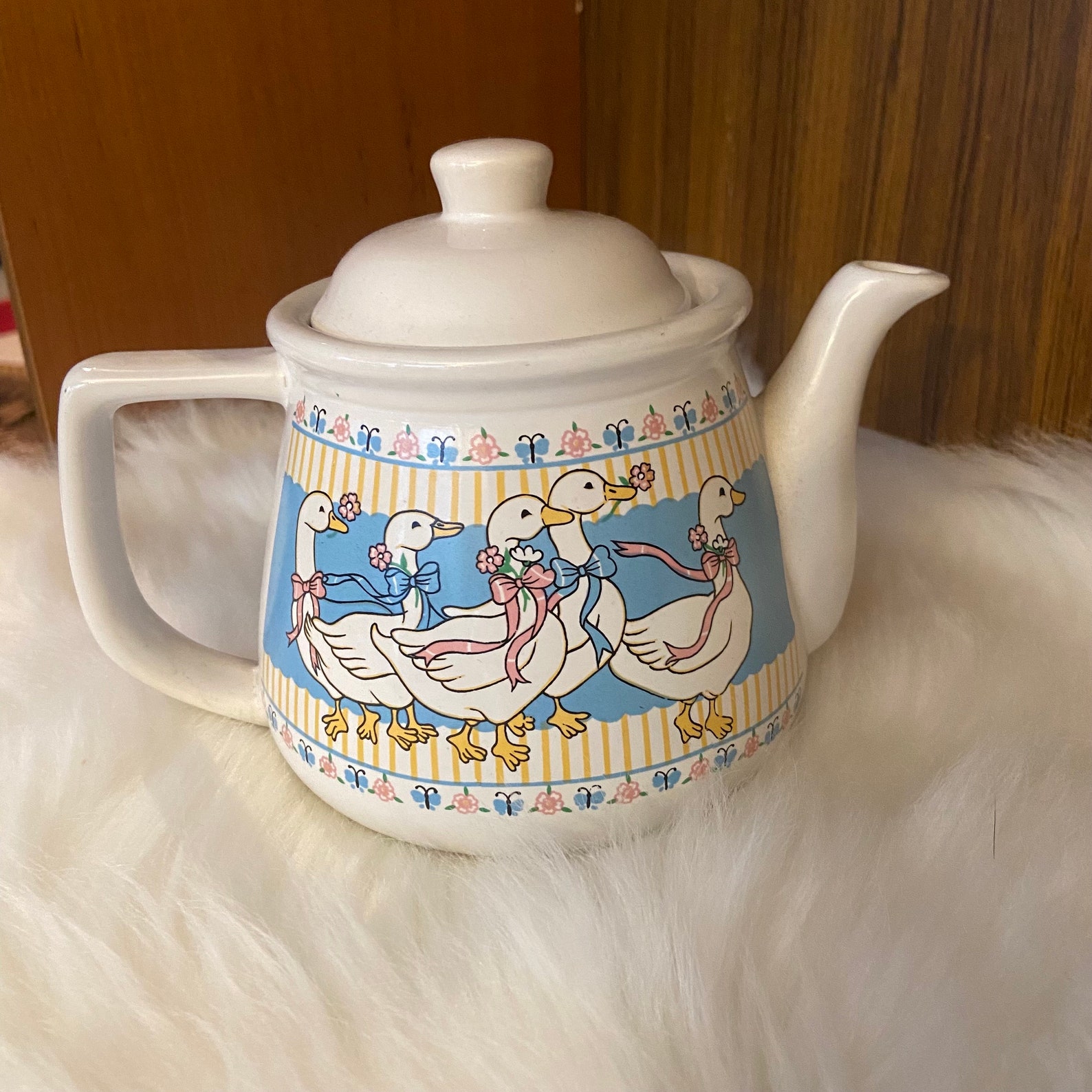 Vintage Ribbon Geese Teapot 1990s Ceramic Kitchen Decor - Etsy