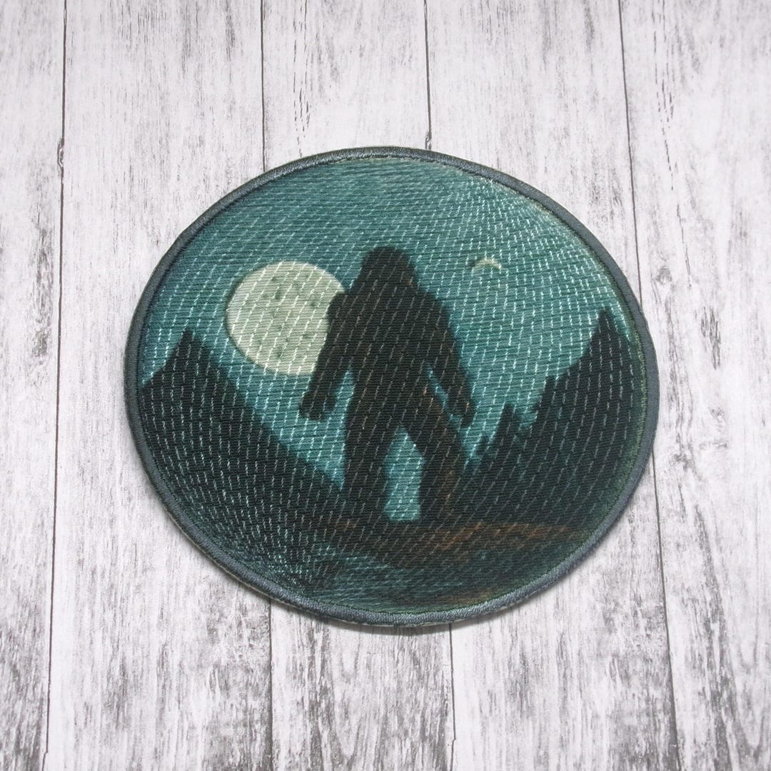 Bigfoot Patch/paranormal Patch/iron-on Patch/cryptid Myths/sasquatch ...