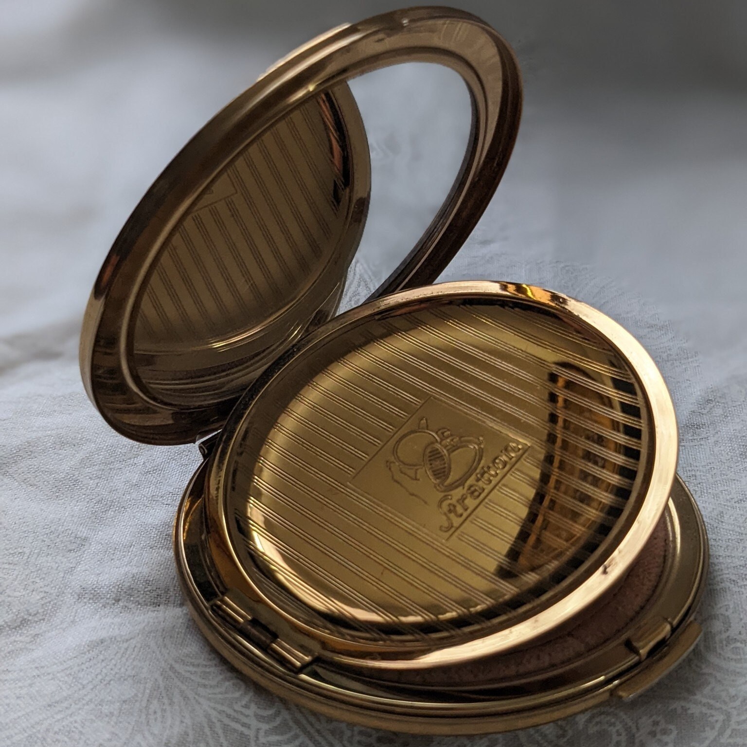 1940's Stratton Compact - Etsy