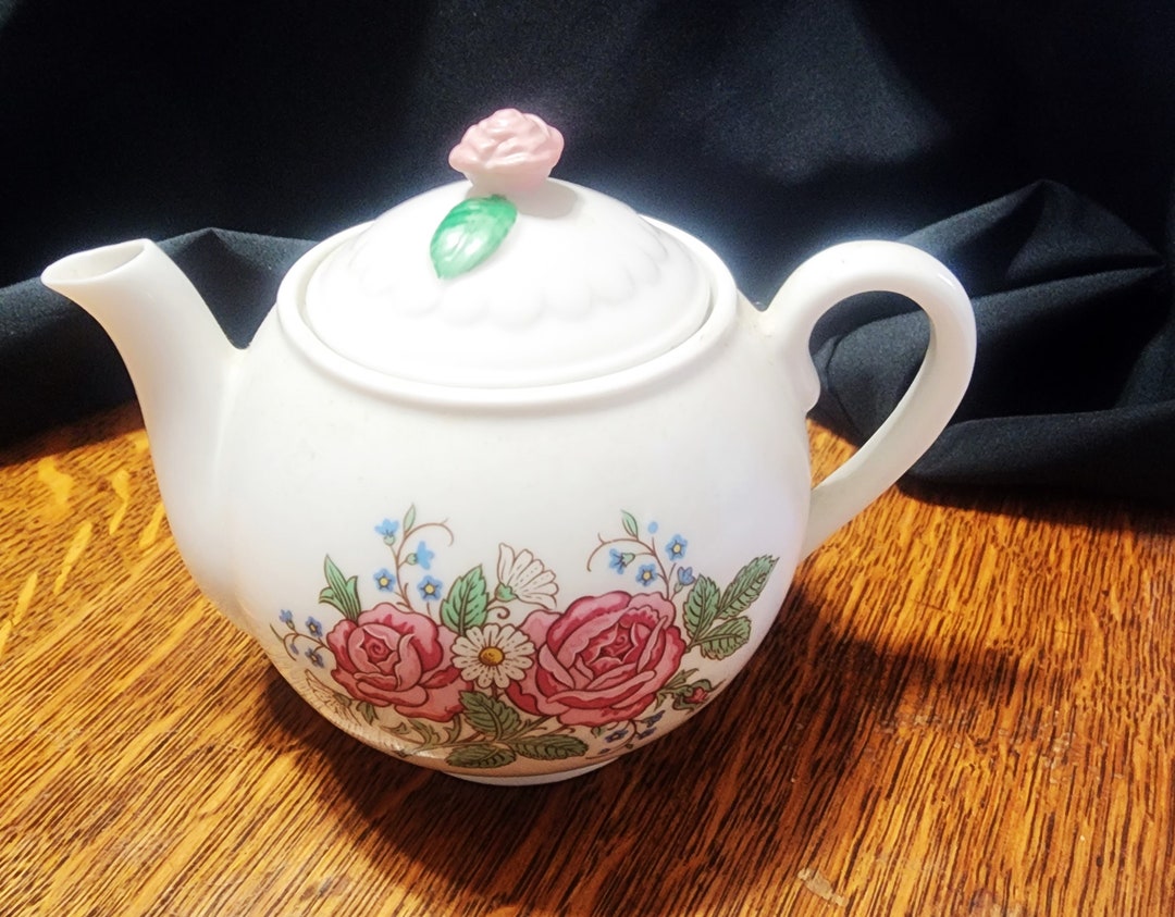 Vintage Hallmark Tea Pot With Pink Flowers and a Flower for the Lid Top ...