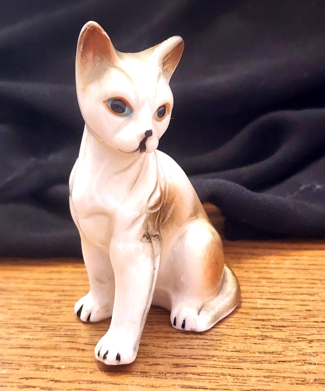 Vintage Porcelain Kitten/cat Statue - Etsy