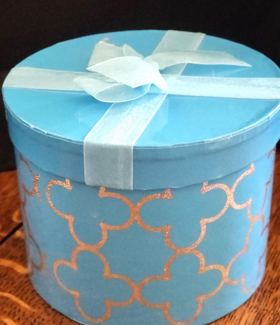 Vintage Round Blue Box With Bow for a Christmas Present - Etsy
