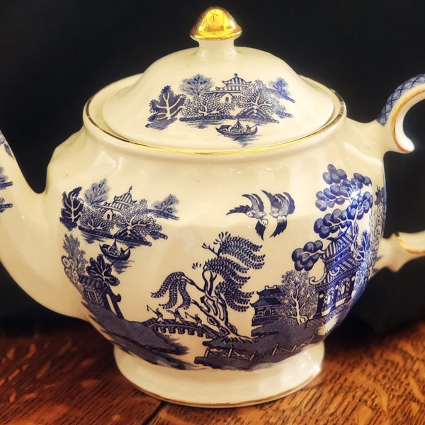 Porcelain of England - Etsy