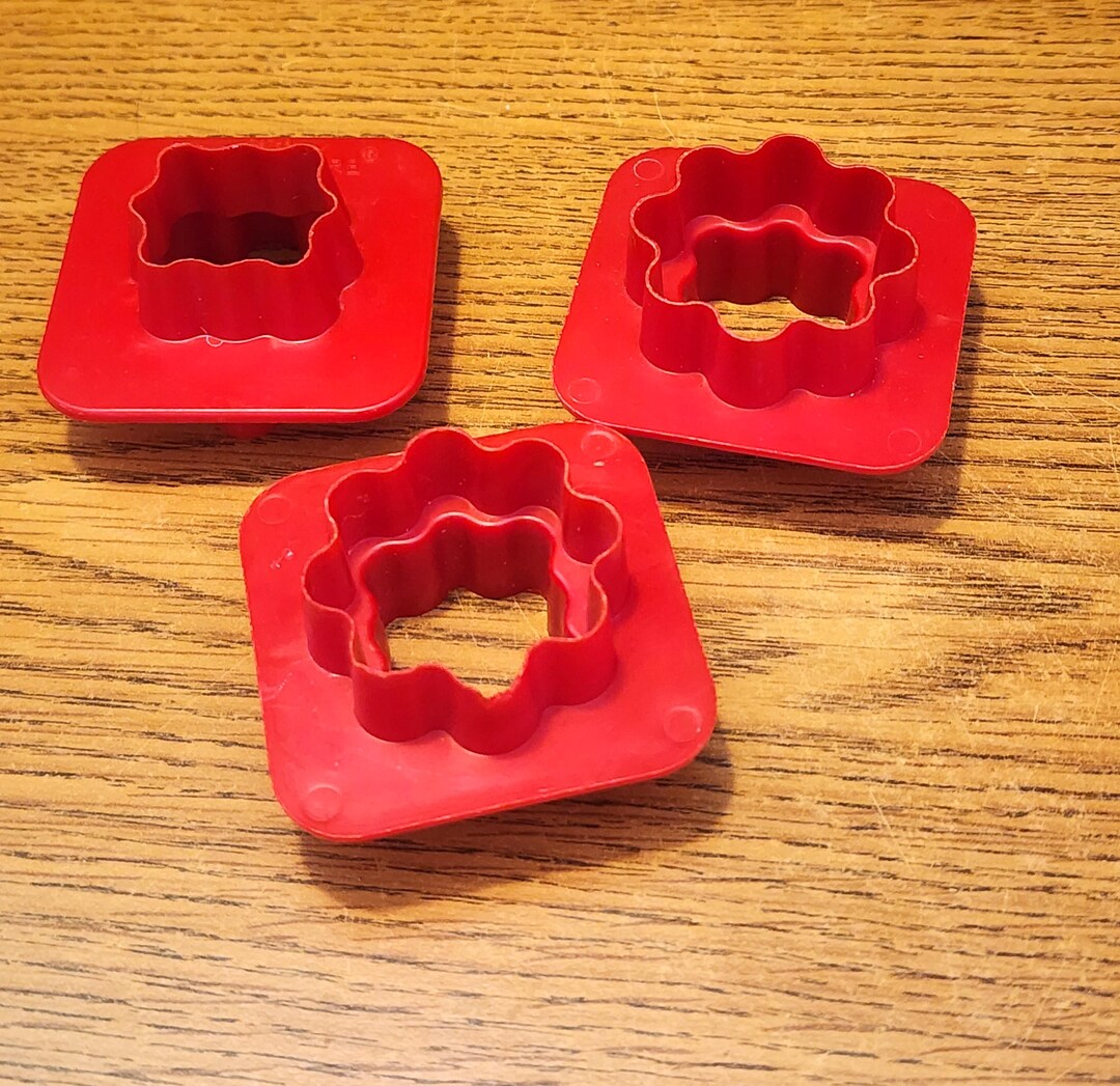 Vintage Set of Three Tupperware Cookie Cutters - Etsy