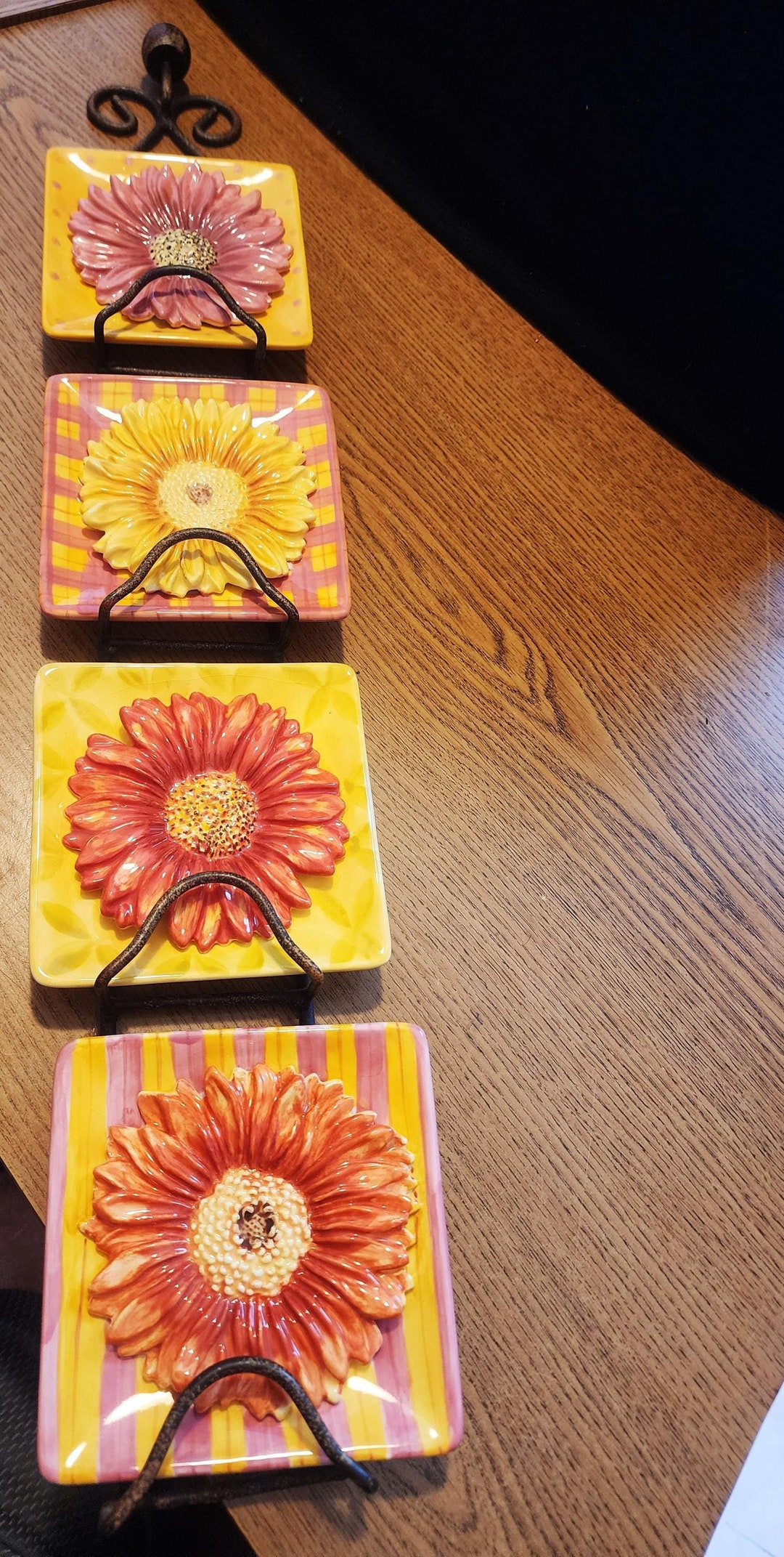 Vintage Tim Coffey Floral Plates & Rack for Wall Decor - 24 Inches Long ...