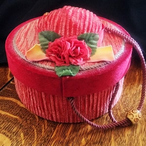 Vintage Red Hat Box - Adorable! - Etsy
