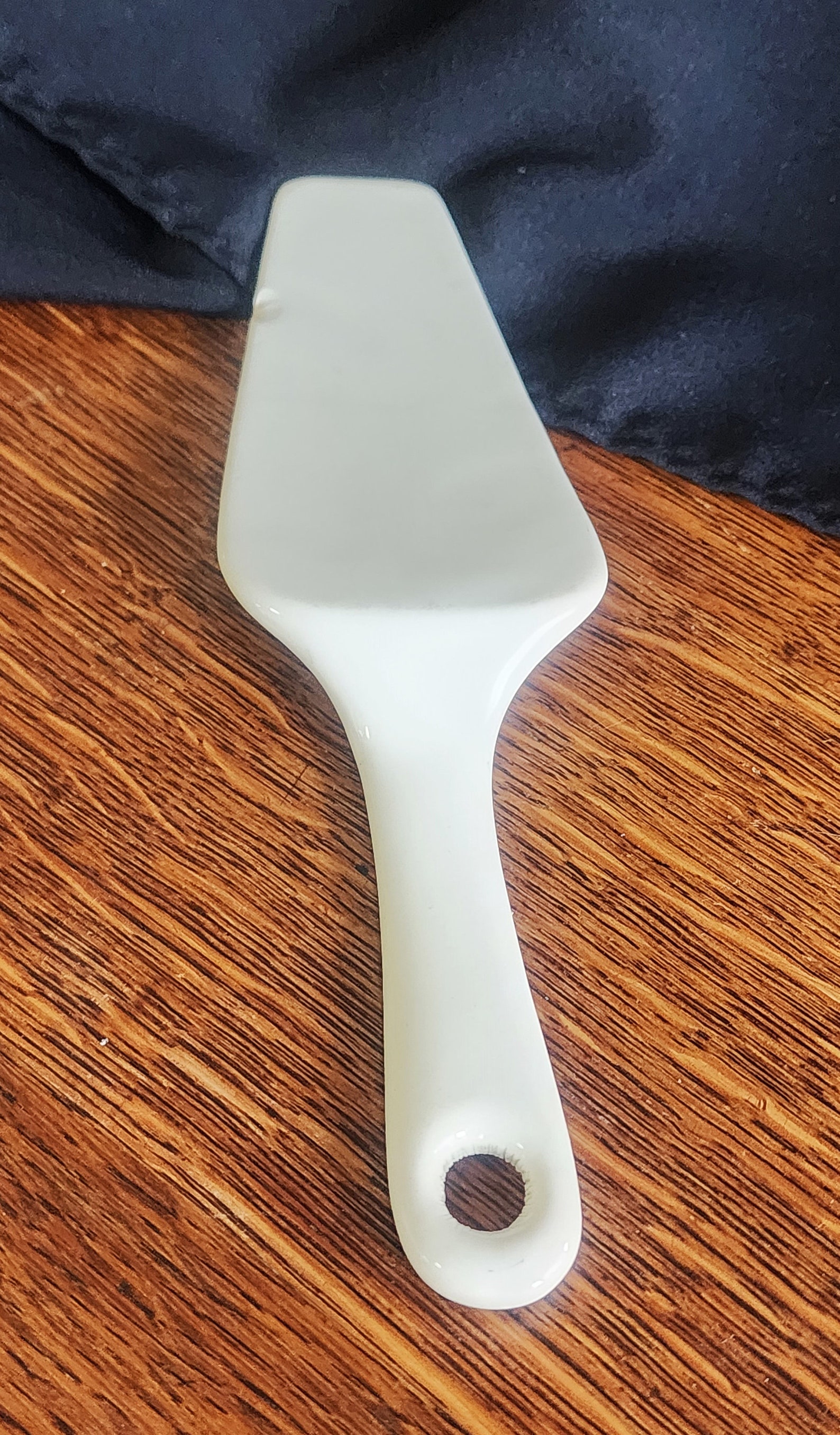 Vintage Porcelain Pie Server - Etsy