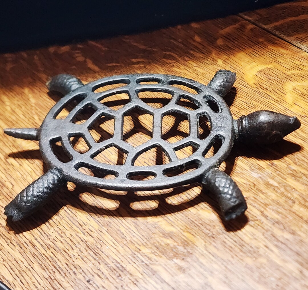 Vintage Cast Iron Turtle Trivett so Cute - Etsy