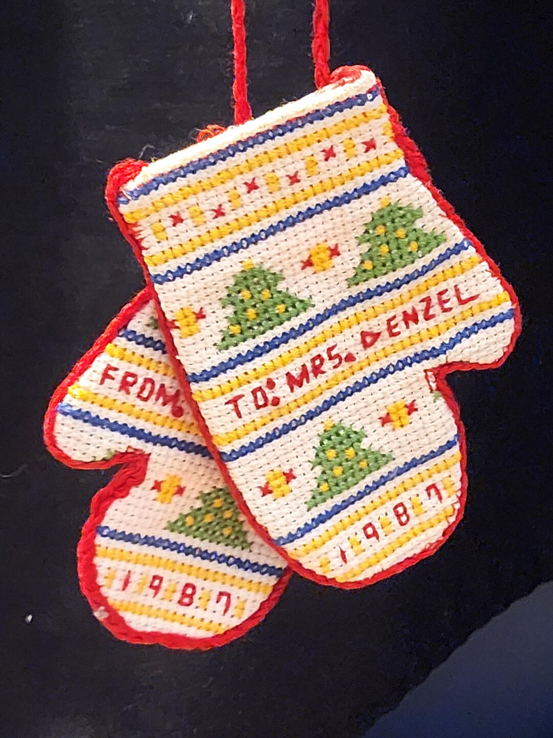 Vintage Pair of Homemade Mittens as a Christmas Tree Ornament - Etsy