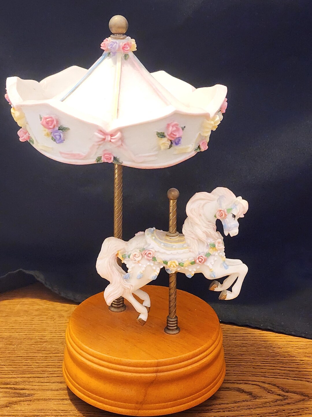 Vintage Classic Treasures Carousel Horse Music Box Plays Unchained ...