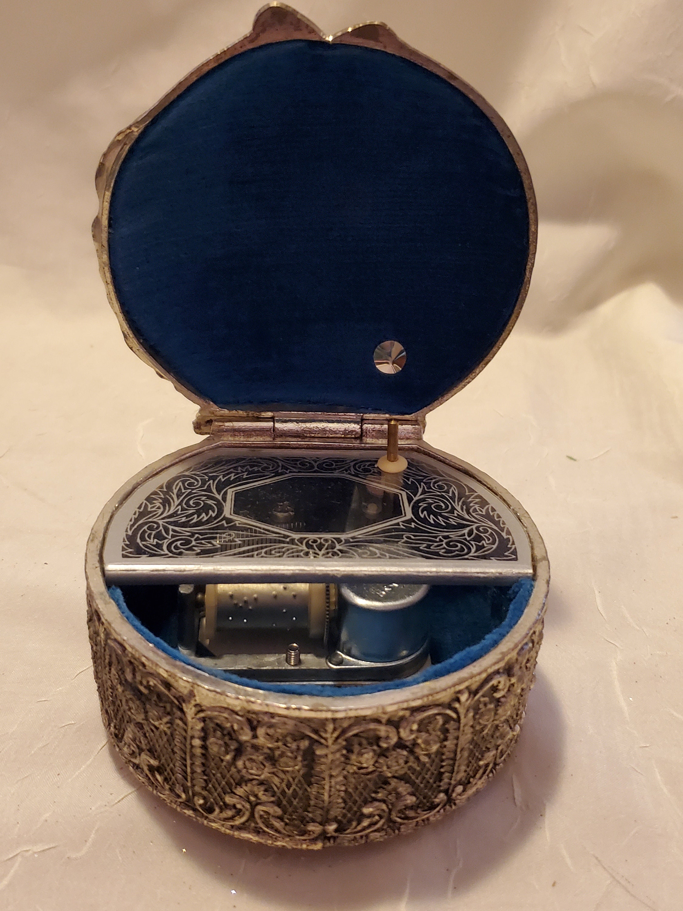 Vintage Silver Plate will shine up Fish Music Box Plays To Dream ...