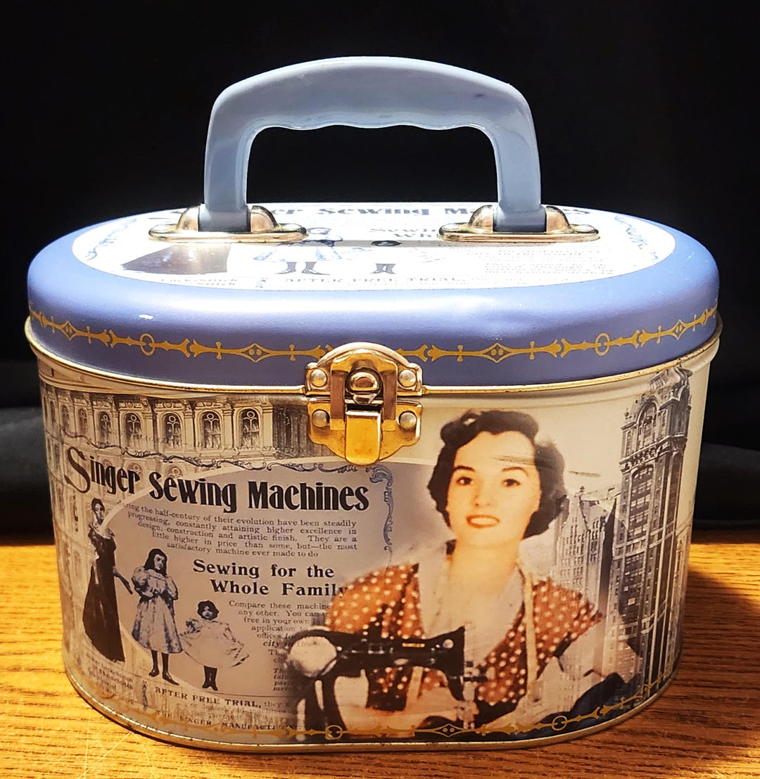 Vintage Singer Sewing Machine Sewing Tin With a Handle - Etsy