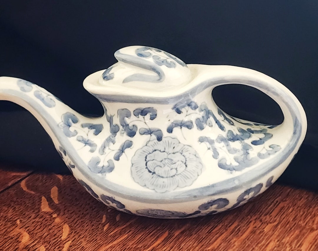 Vintage Rutlader Blue & White Genie Pot - Etsy
