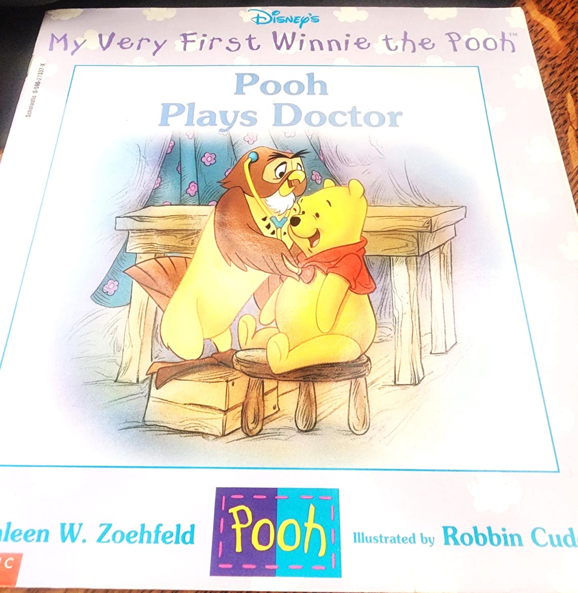 Vintage 1997 Book Winnie the Pooh Plays Doctor - Etsy