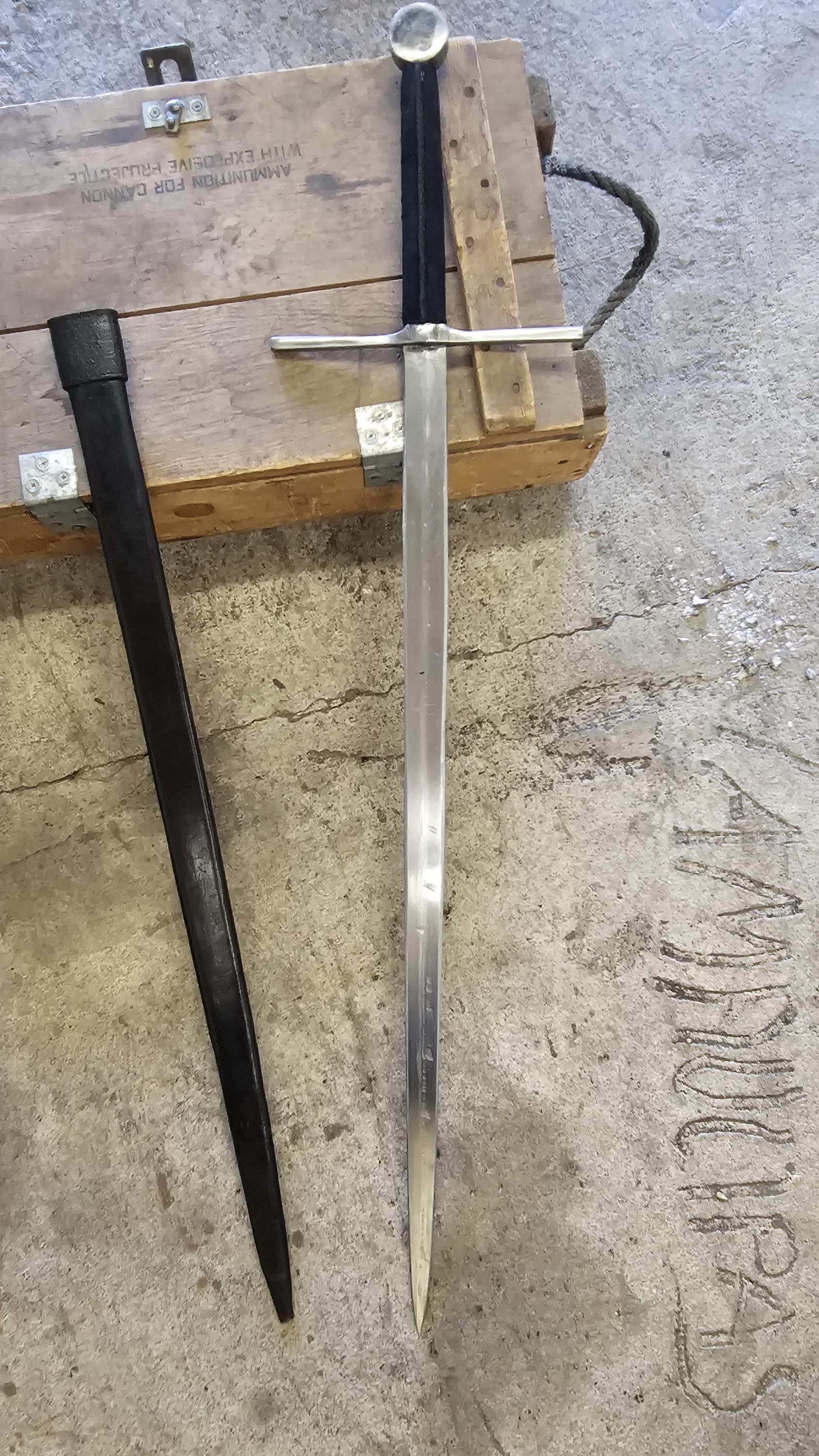 Medieval Longsword With Wheel Pommel - Etsy