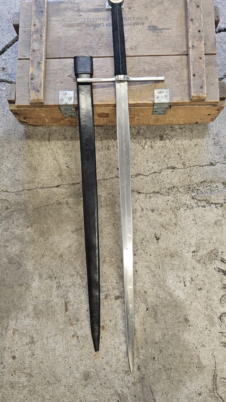 Medieval Longsword With Wheel Pommel - Etsy