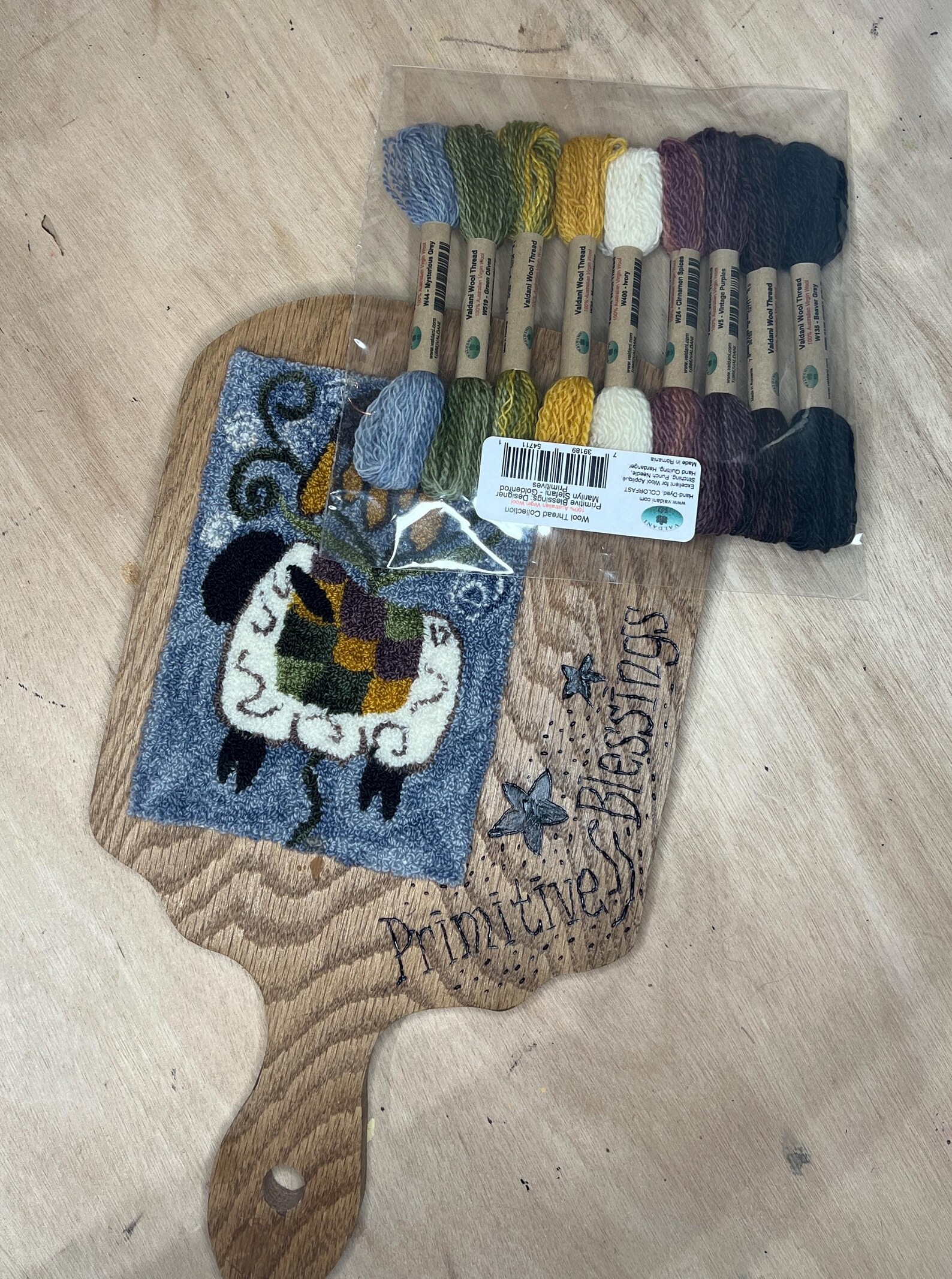 Get Artsy With Punch Needle: Unique Punch Needle Pattern for DIY ...