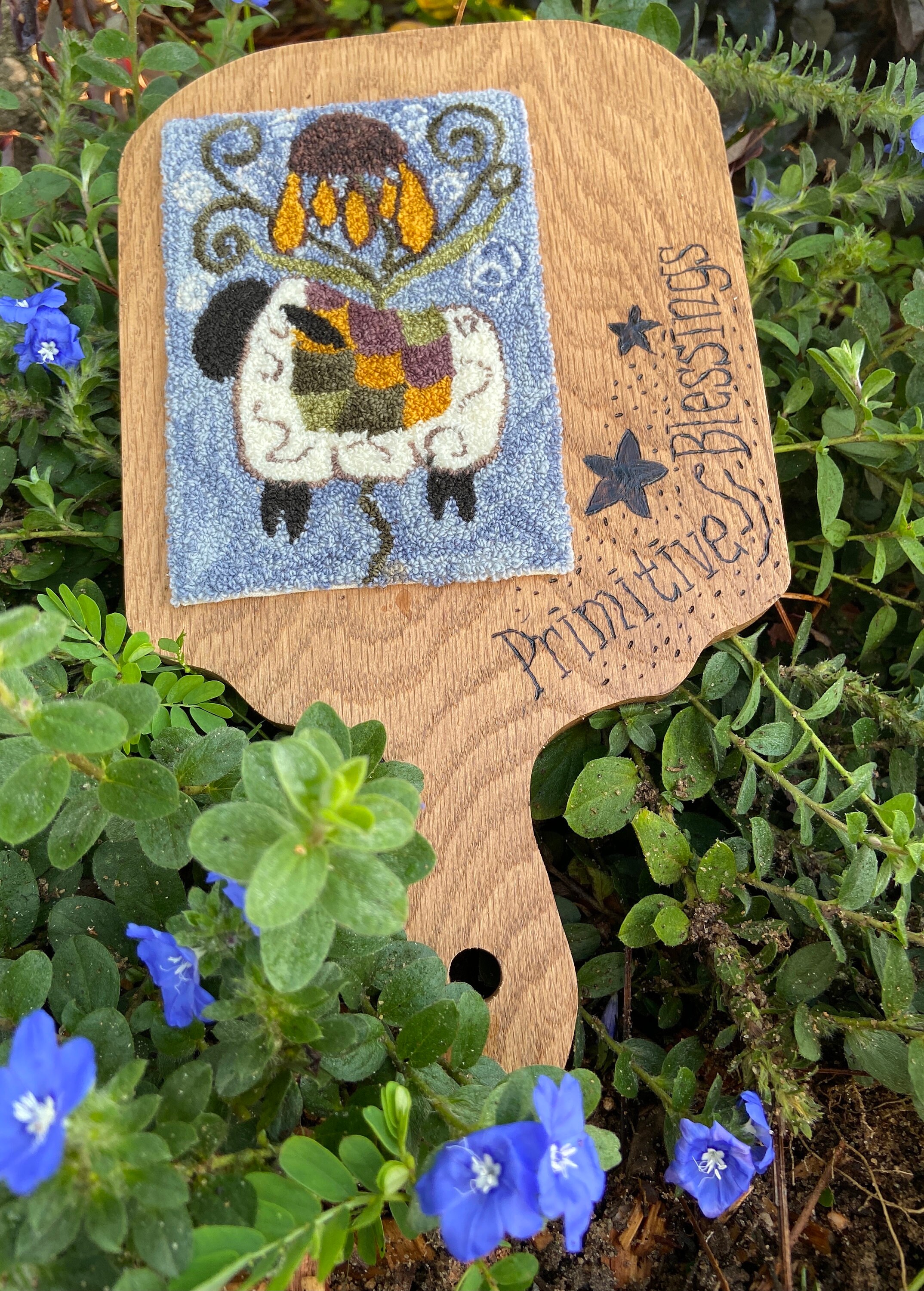 Get Artsy With Punch Needle: Unique Punch Needle Pattern for DIY ...