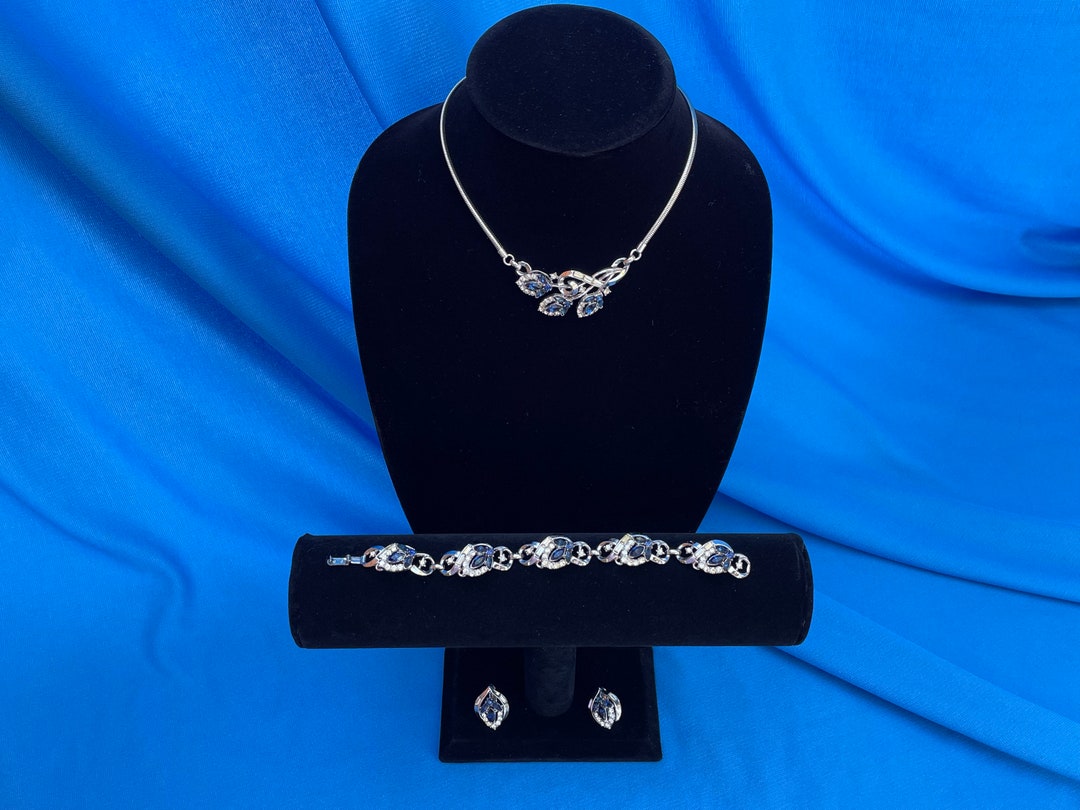 Trifari 3 Piece Jewelry Set - Etsy