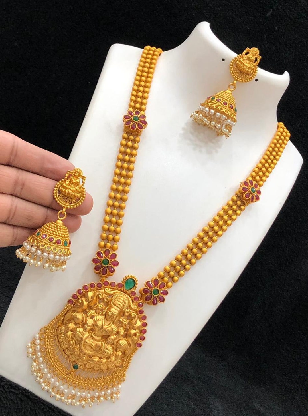 Lakshmi Long Haar Antique Gold Temple Jewellery | Bridal | Jhumka ...