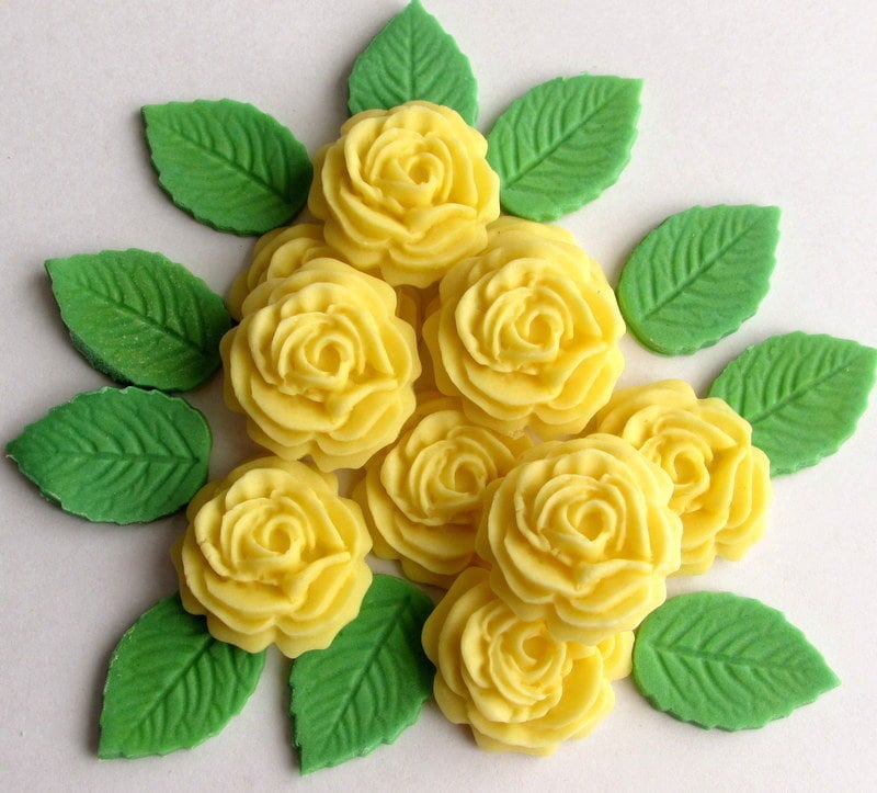 12 Yellow Roses & Leaves Flowers Edible Cake Topper Sugarcraft Wedding ...