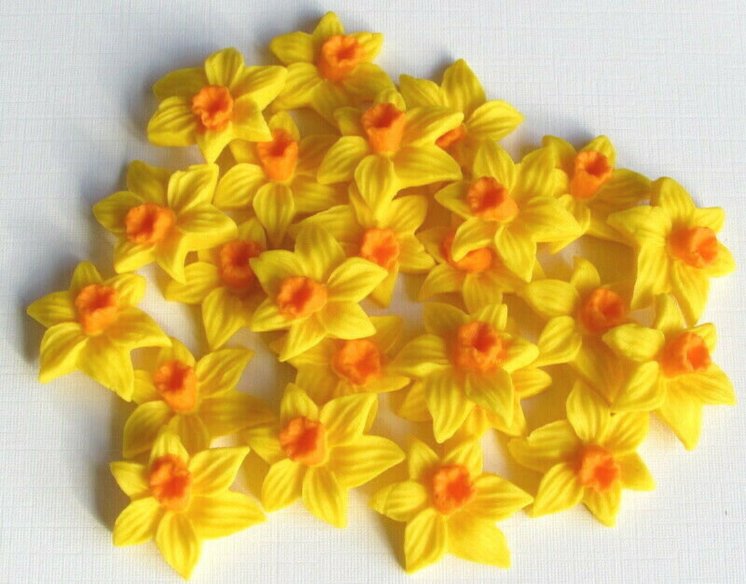 24 Yellow Daffodils Flowers Edible Cake Toppers Sugarcraft Wedding ...