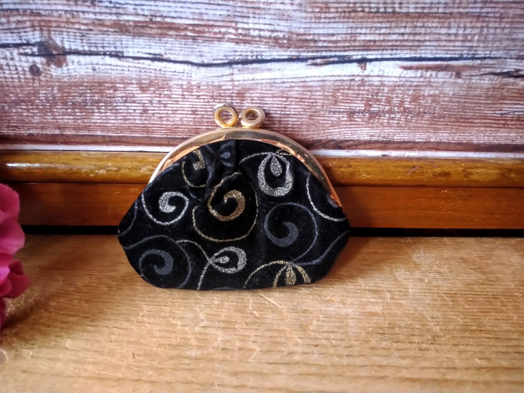 Vintage Kiss Clasp Black Velvet Coin Purse, Clasp Coin Purse, Change ...