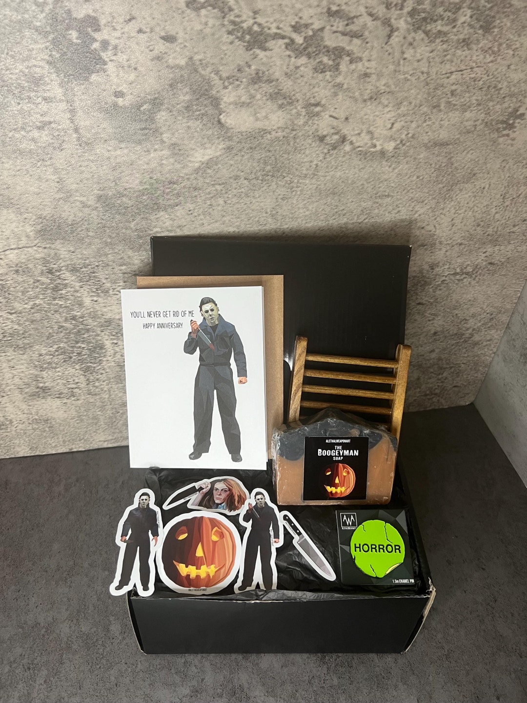 Halloween Anniversary Gift Spa Box | Halloween Boogeyman Gift Box ...