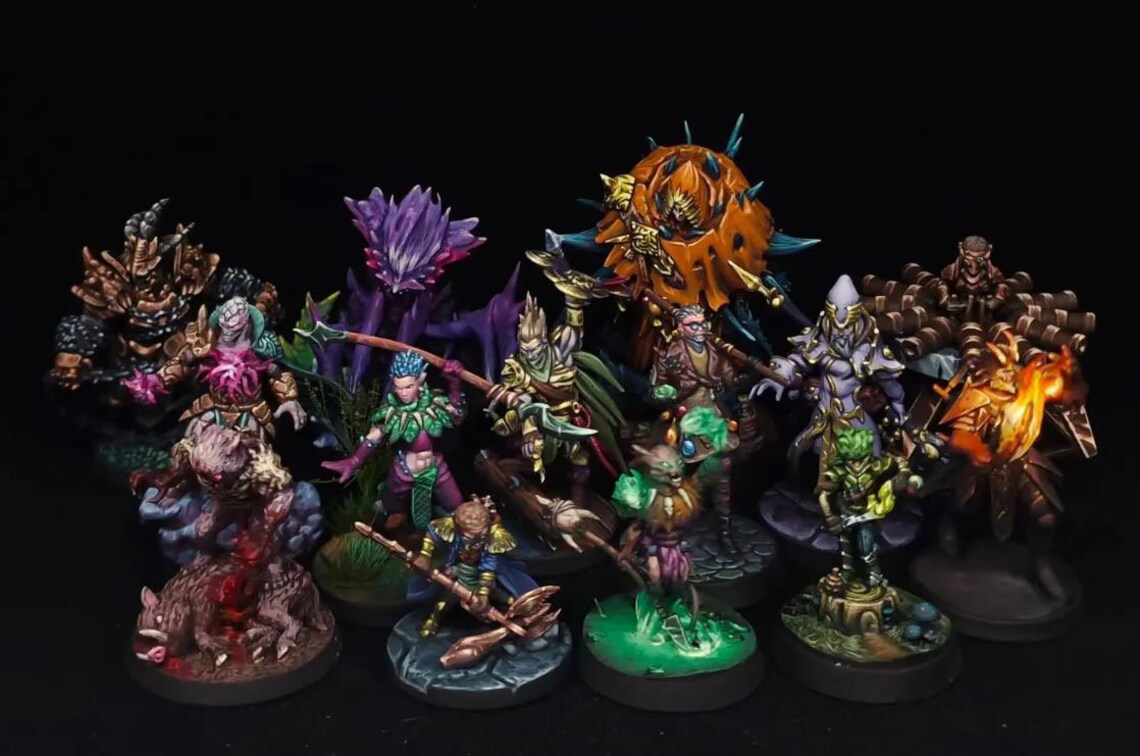 Crimson Scales Core Set + Add Ons (14 Miniatures Total) Fanmade ...