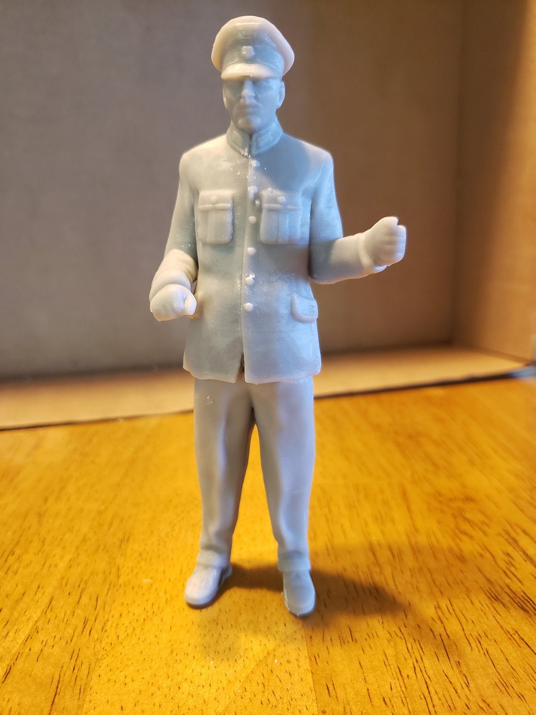 Unpainted Lifelike Model Trolley Driver Figure, 7/8ths Scale for G ...