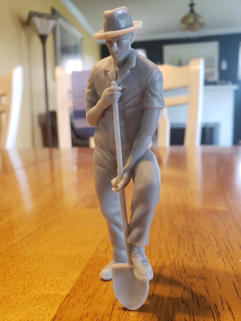 Lifelike Model Digging Figure 7/8ths Scale for G Scale Garden - Etsy