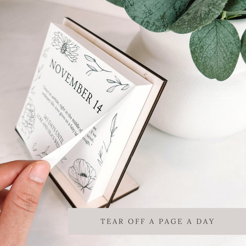 Personalized Wedding Countdown Calendar for Engaged Couple / Daily Tear ...