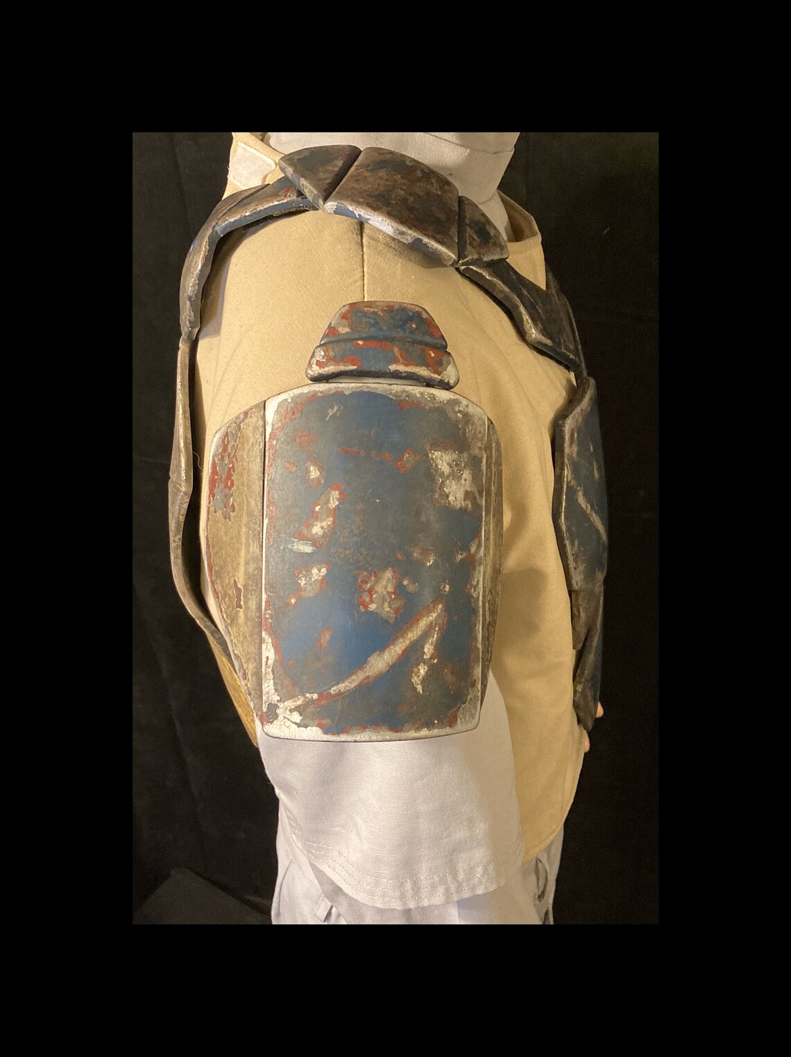 Mandalorian Armor. Battle Worn Cuirass, Back, Neck, Collars & Shoulders ...