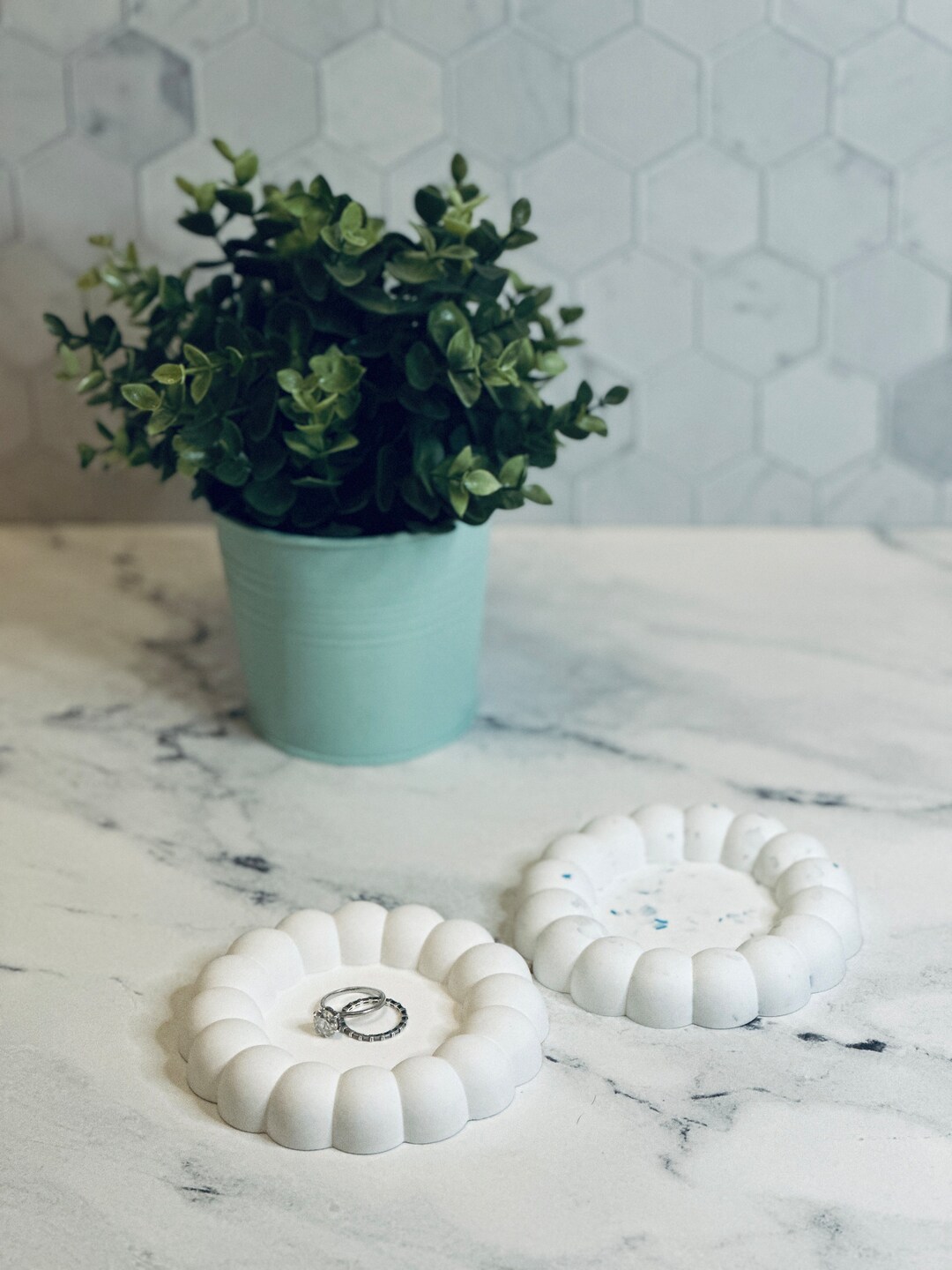 Aesthetic White Modern Bubble Trinket Tray, Funky Aqua Accessory Tray ...