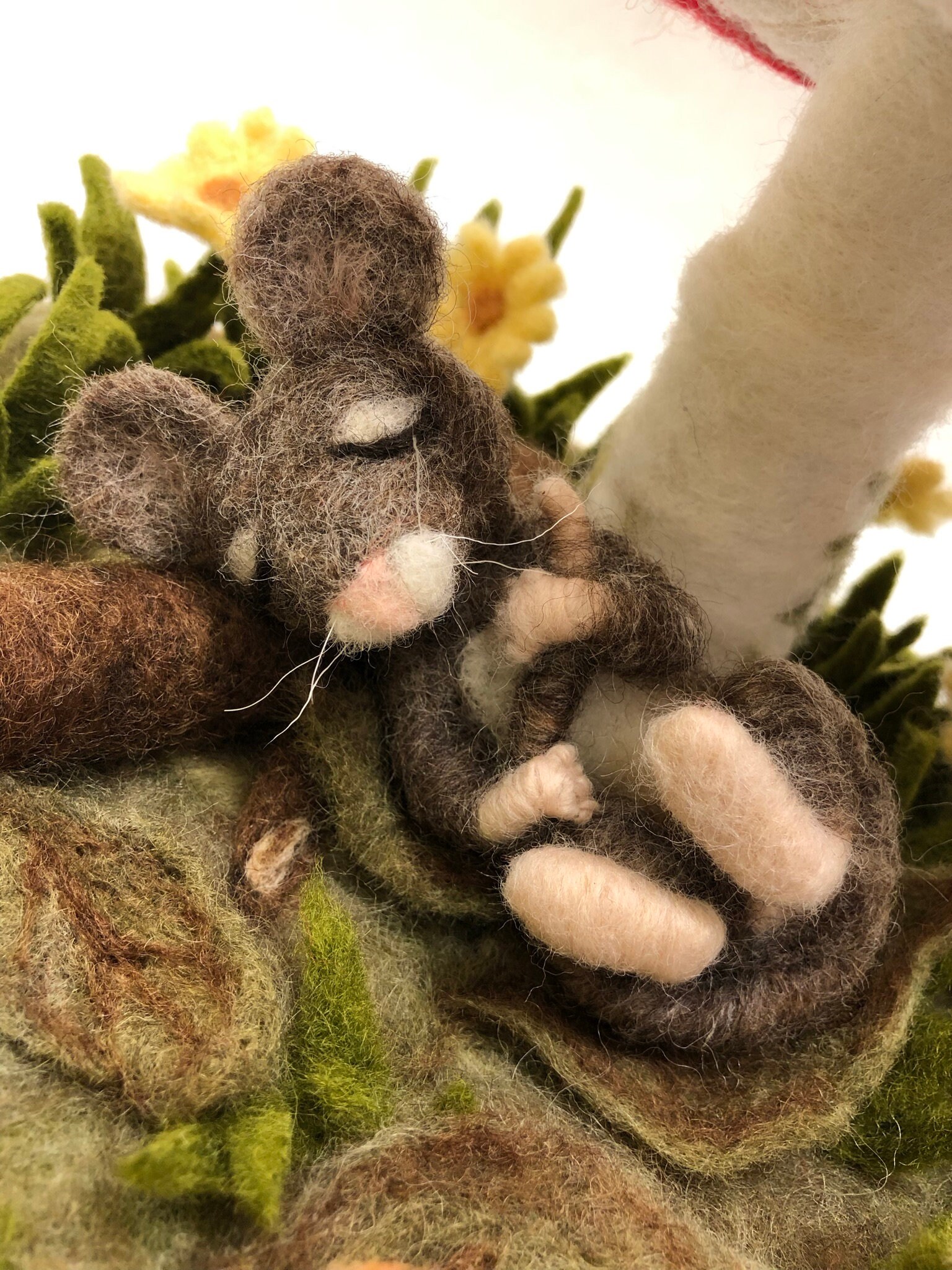 Little Mouse Takes A Nap Under the Mushroom - Etsy