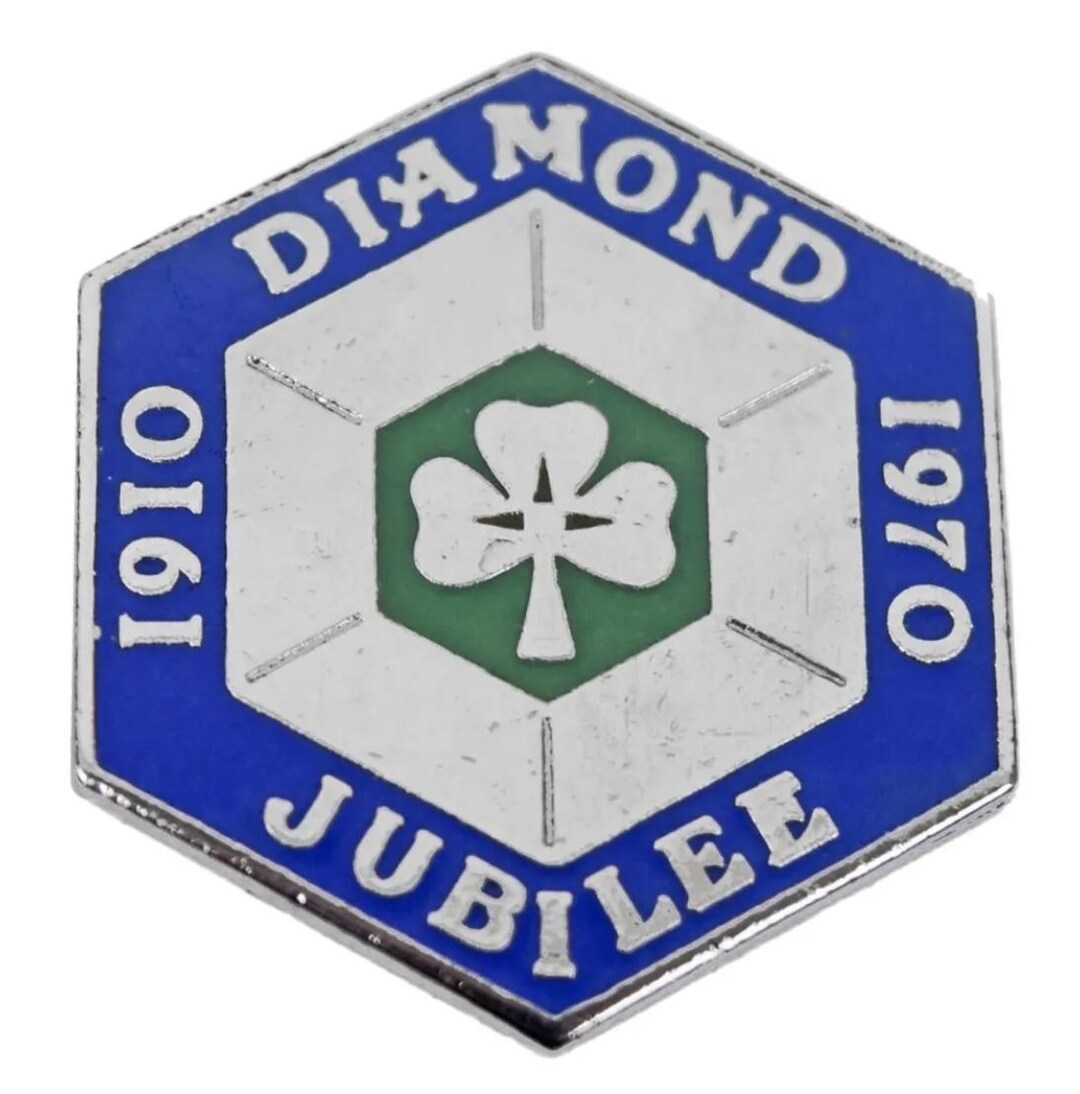 Vintage Old Girl Guides 1910-1970 Diamond Jubilee Enamel Brooch Badge ...