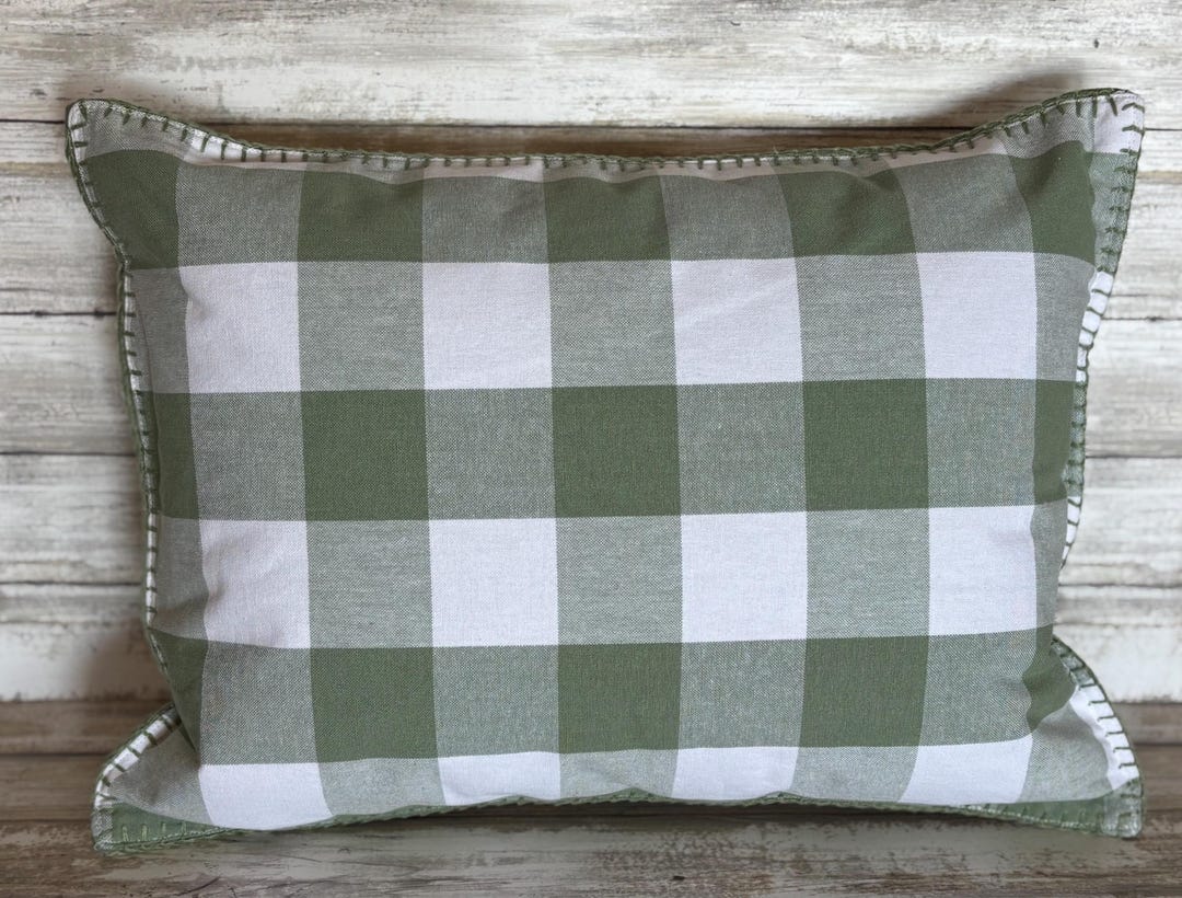 Green and White Buffalo Check Pillow With Whip Stitch Trim 18" X 14 ...