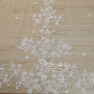 Champagne Tulle Bridal Veil Elegant Lace Veil With Small Flowers ...