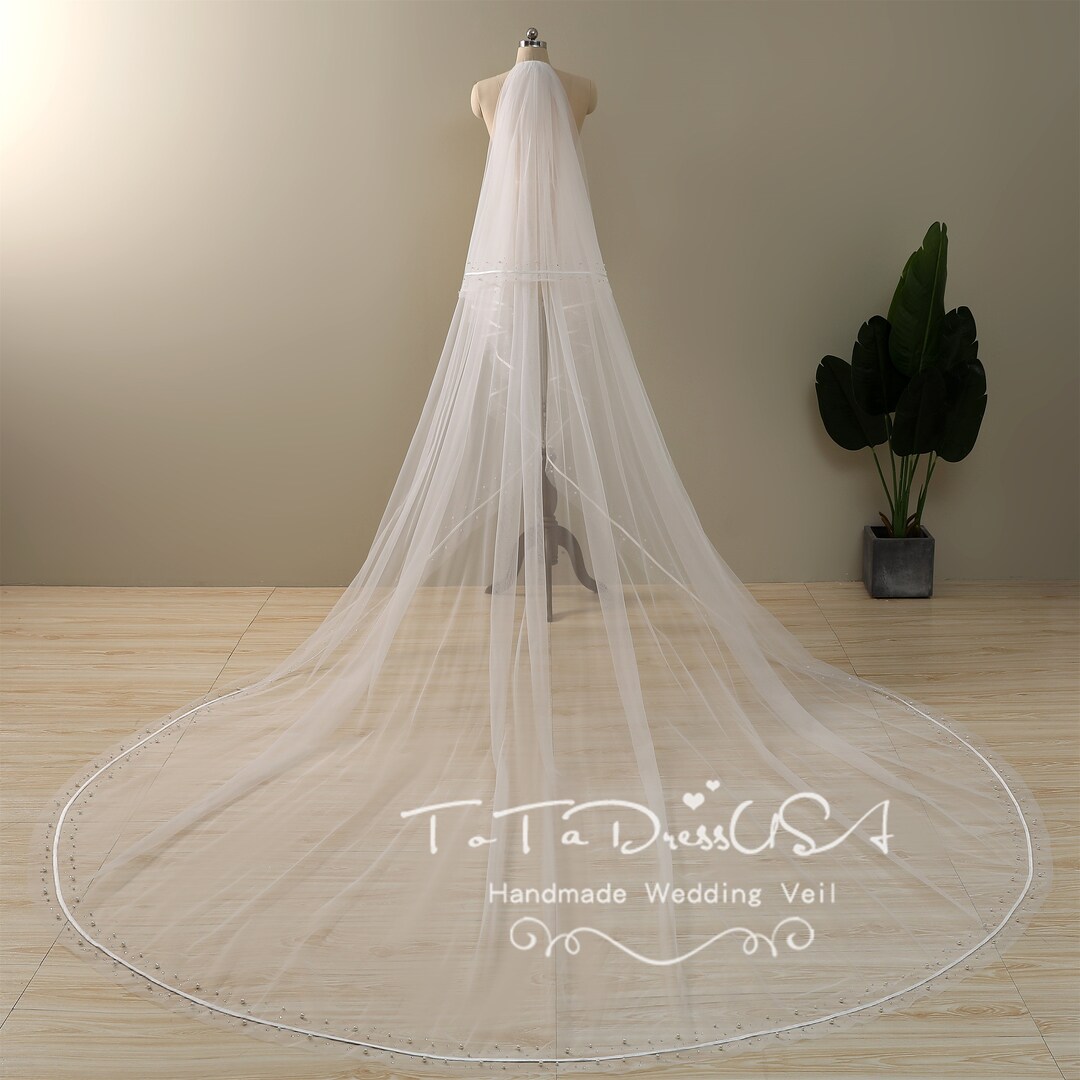 Pearl Edge Wedding Veil Ribbon Edge Bridal Veil Rhinestone Veil With a ...