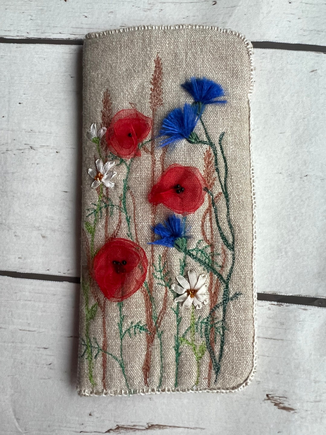 Floral Embroidered Glasses Case: Handmade Felt Eyeglass Holder - Etsy
