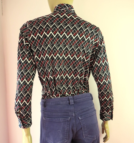 70s dagger collar shirt, mod zigzag pattern shirt, po… - Gem