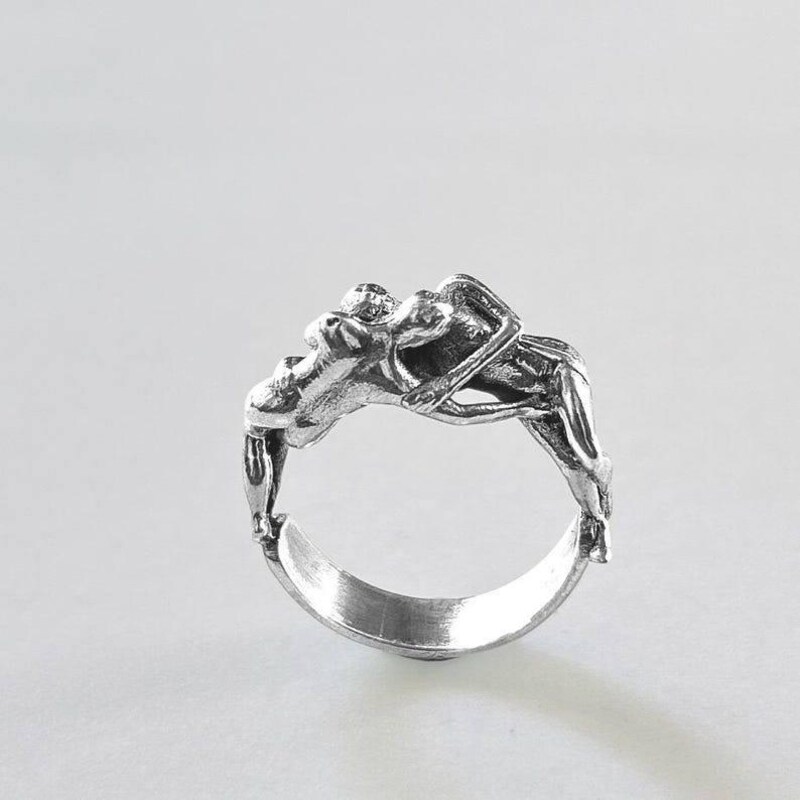 Hugs and Kisses Ring - Etsy