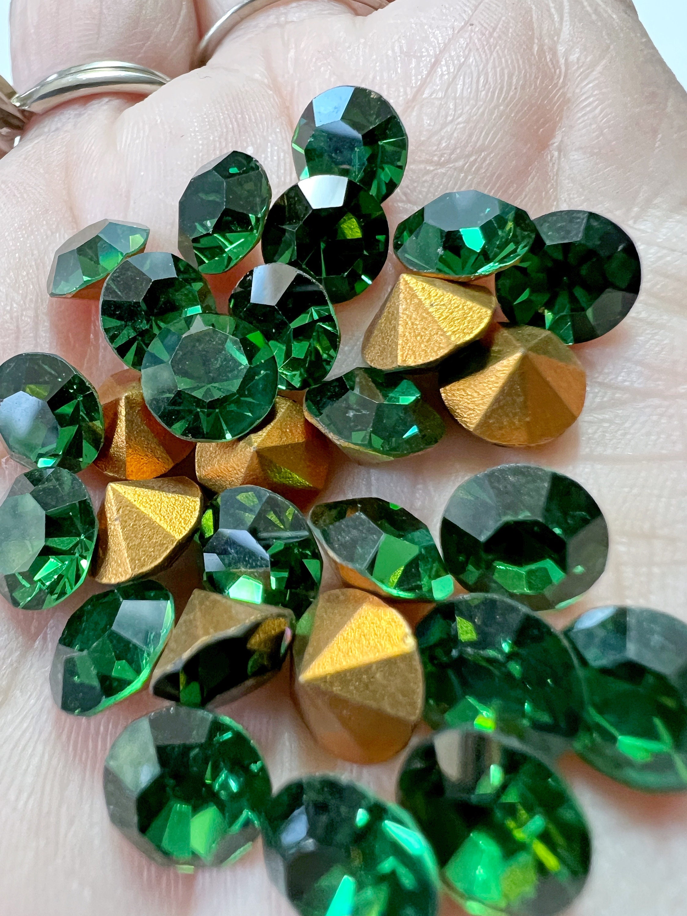 25 Vintage Swarovski Green Tourmaline Rhinestones, Rhinestones for ...
