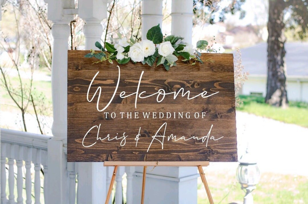 Personalized Welcome Wedding Sign: Custom Wood Reception Decor - Etsy