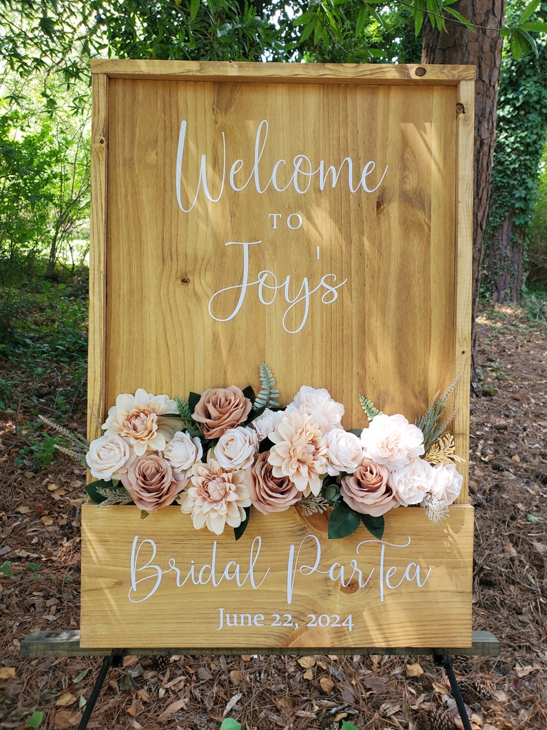 Personalized Wedding Welcome Sign With Flower Box: Custom Event Decor ...