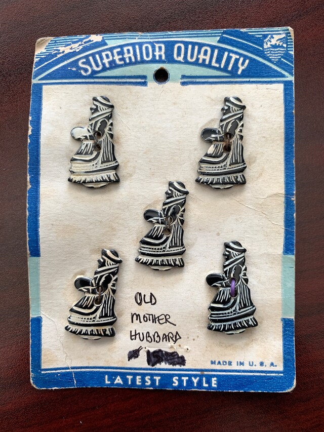 ButtonsAndFinds - Etsy