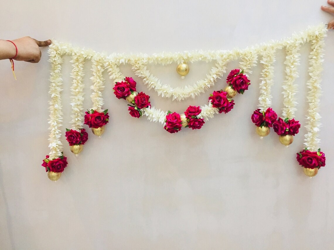 Toran Door Hanging, Thoranam, Gajra & Rose Flower Garland Bandarwal ...