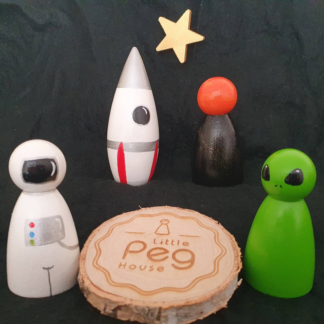 Wooden Space Play Set, Peg Dolls, Astronaut, Alien, Space Rocket - Etsy